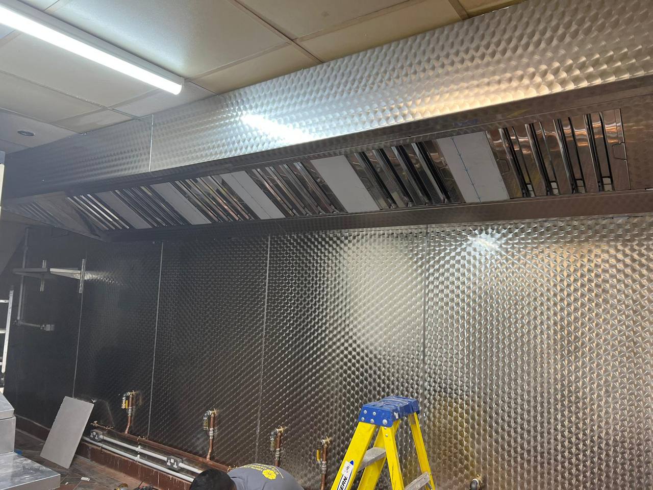 Design Your Kitchen - VENTILATON CANOPY UK